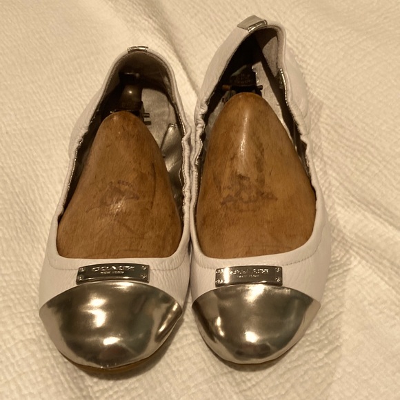 Coach | Shoes | Coach Darsi White Leather Silver Metallic Cap Toe ...